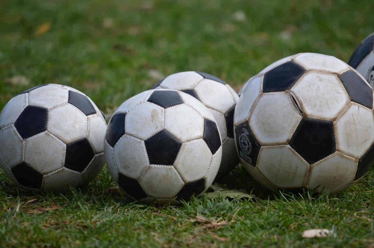 10 Most Unbreakable Records In Football History 10-most-unbreakable-records-in-football-history